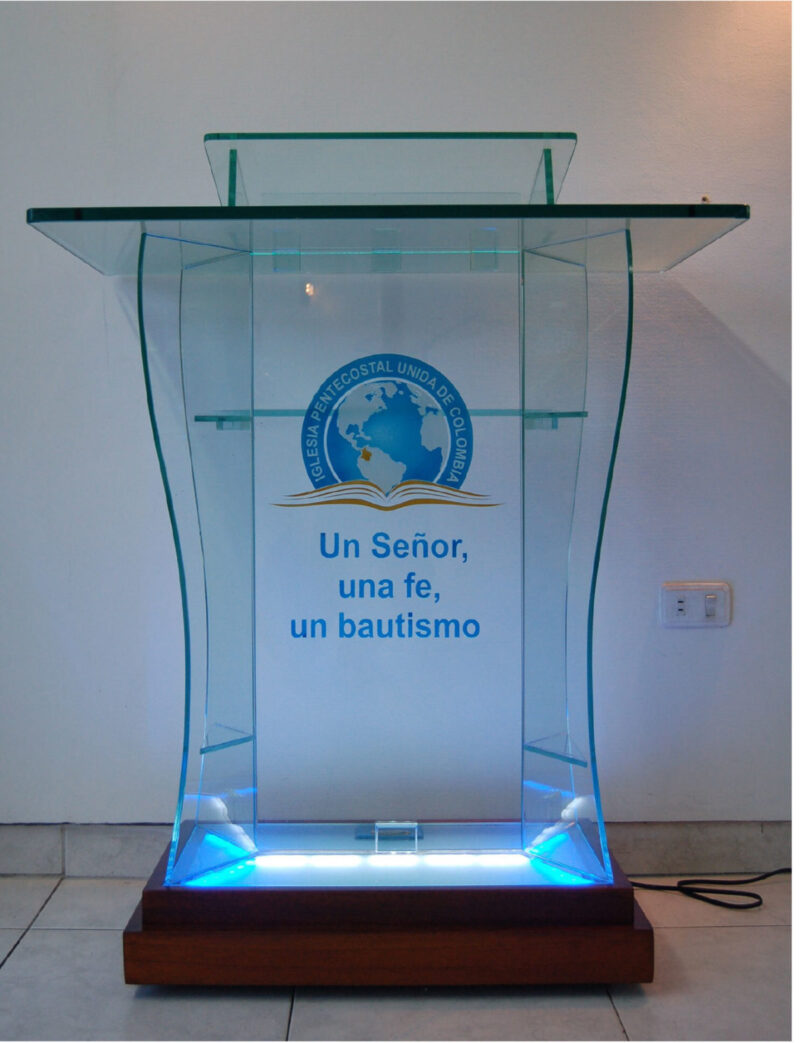 Angel Wings - Glass pulpit